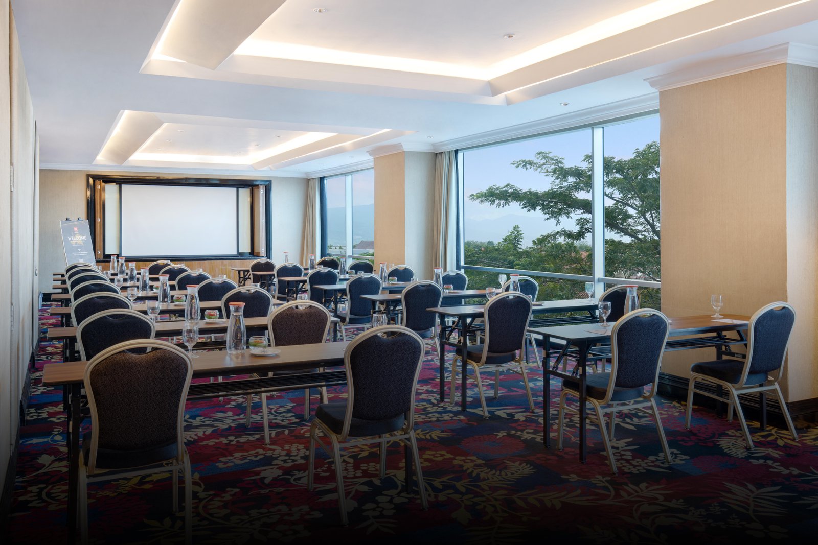 Pilihan Ideal untuk Setiap Kebutuhan Acara - Meeting Room dan Ballroom ...